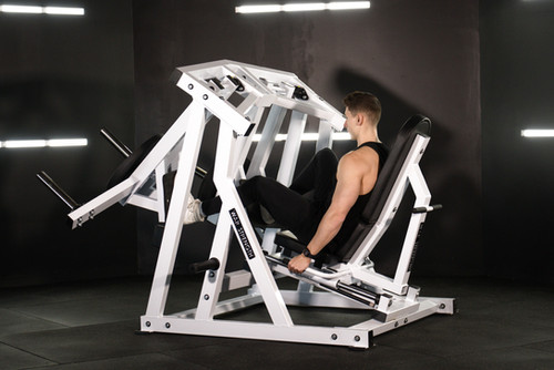 Iso-Lateral Horizontal Leg Press | War Strength
