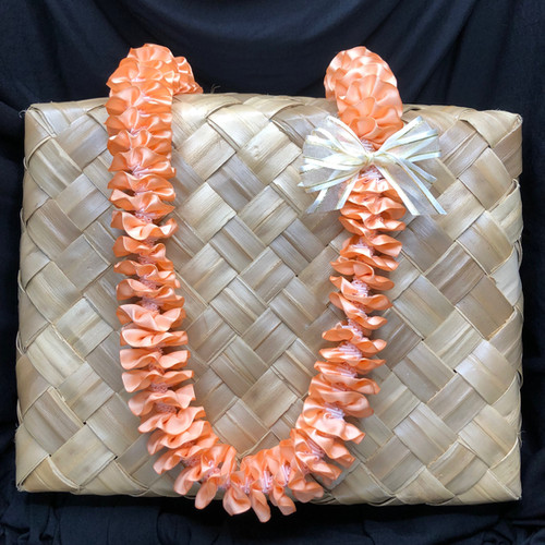 Peach Spiral Ribbon Lei | My Site