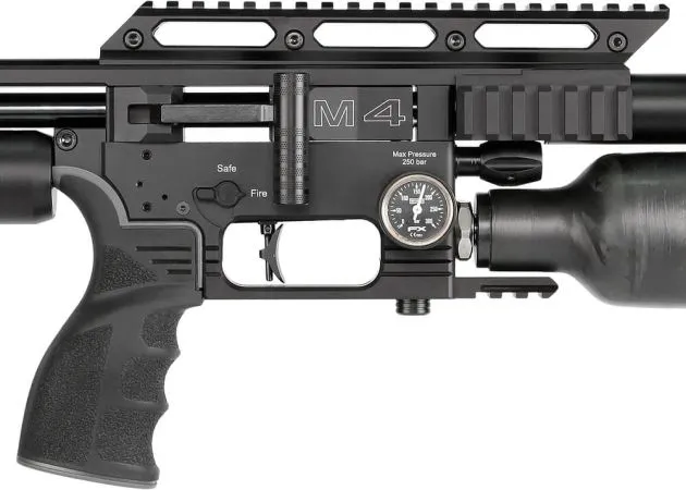 Fx Impact M4 compact noir | armurerietychon