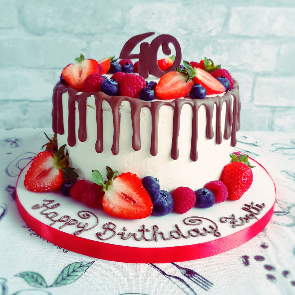 How To Choose A Cake Maker For Bespoke Celebration Cakes how-to-choose-a-cake-maker-for-bespoke-celebration-cakes