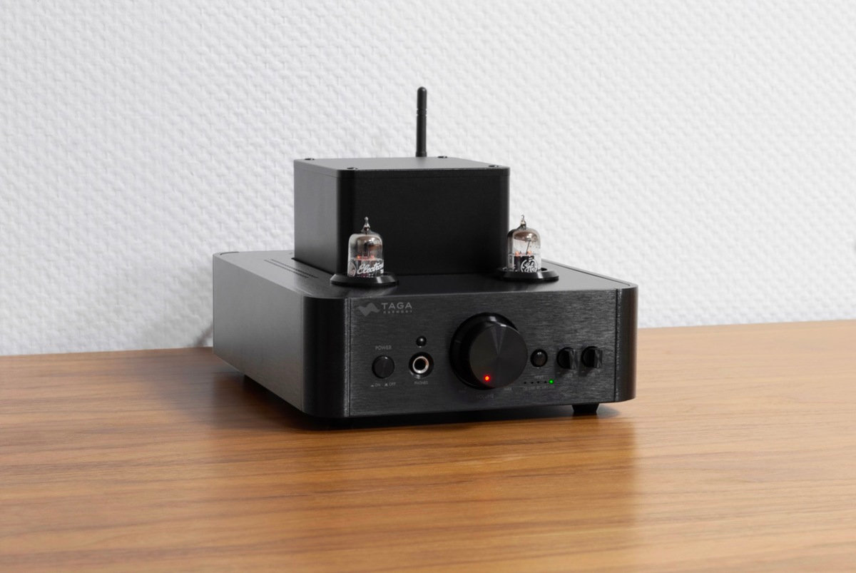 TAGA Harmony HTA-700B V.3 USB | HiFi Stället