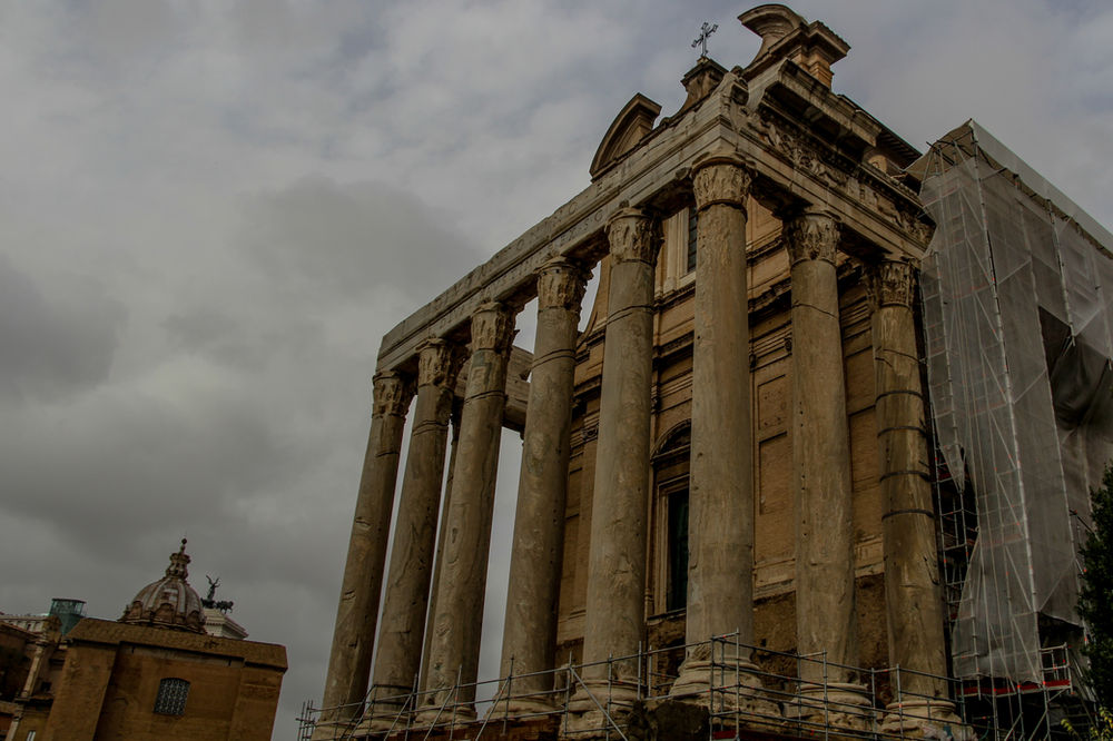 Relishing in Rome's Most Adorned Ruins