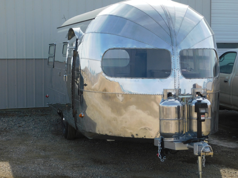 1952 Silver Streak Clipper Restoration - Vintage Trailer Restoration ...