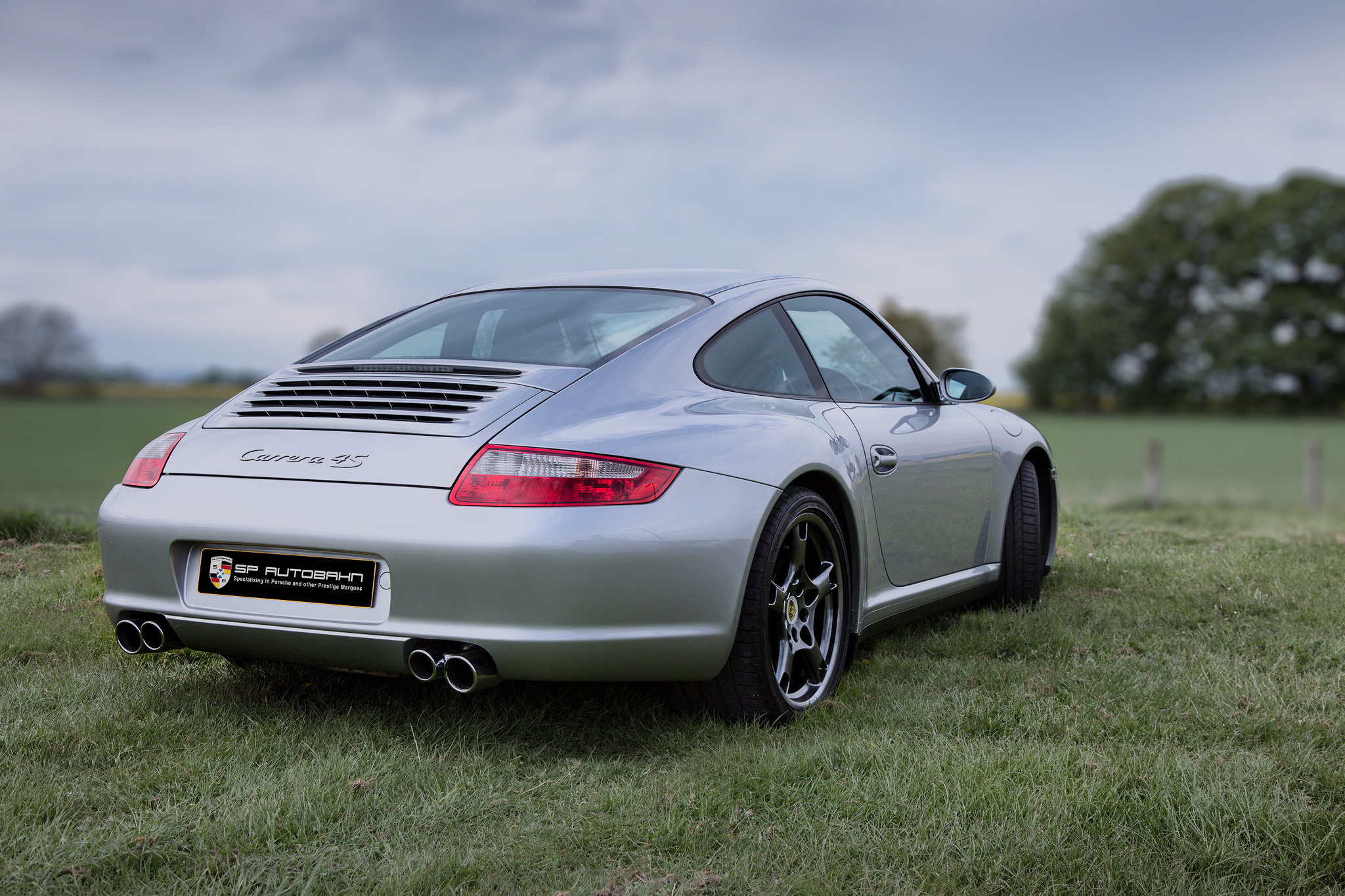 911 CARRERA C4S Silver | spautobahn