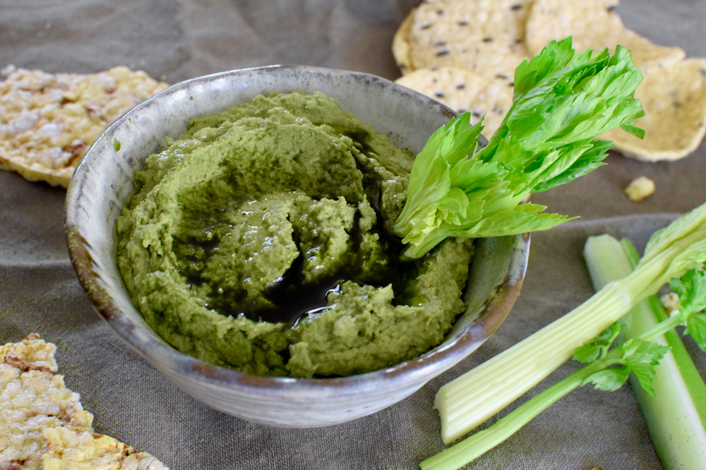 Mulberry Matcha Hummus (No garlic)