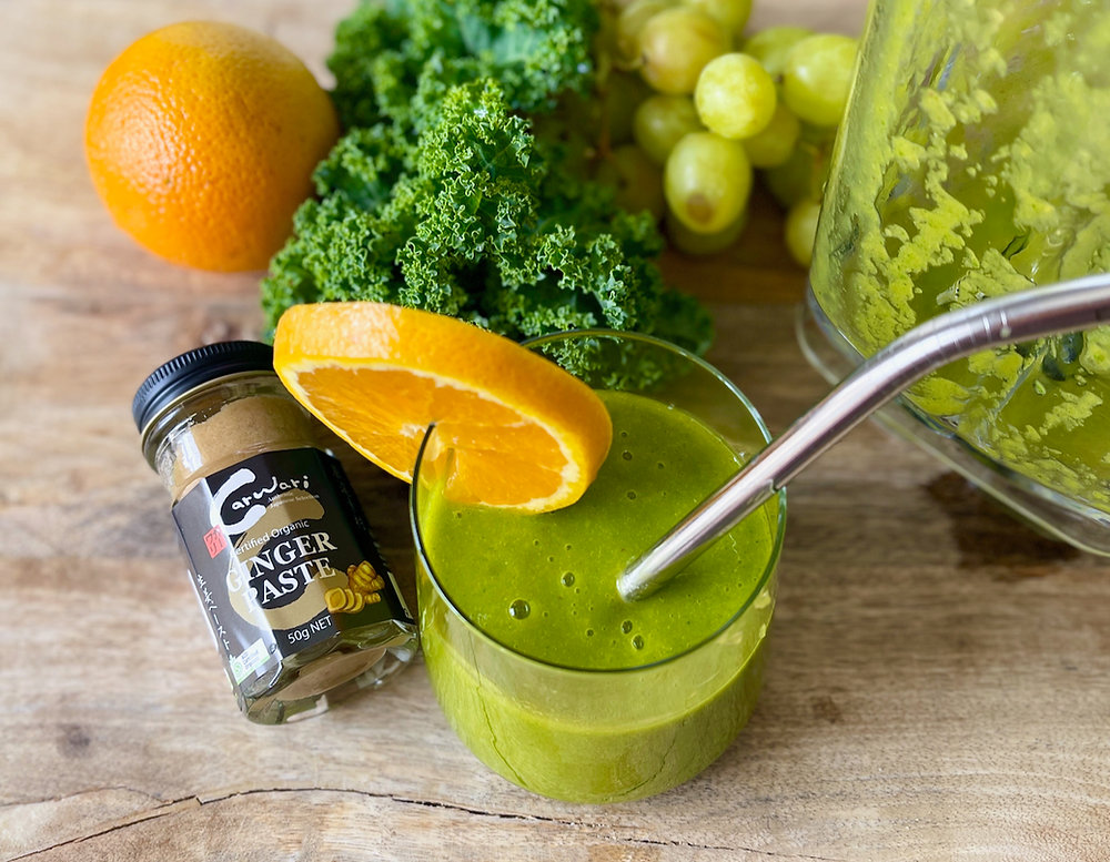 Ginger, Fruits & Kale Smoothie (Vegan)