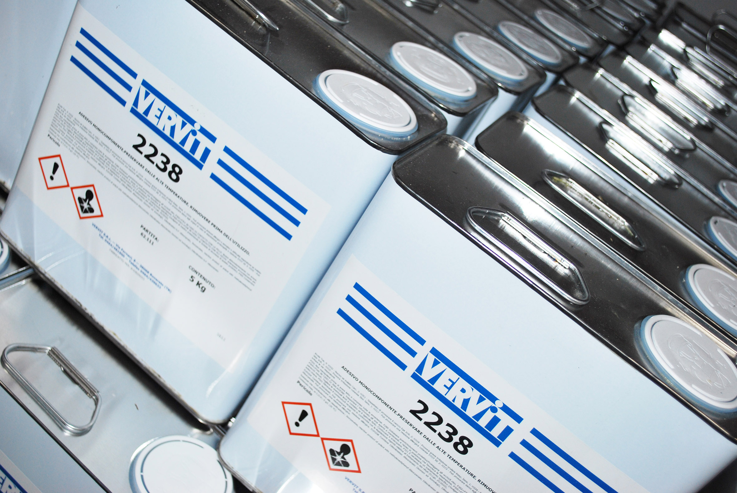 Colle e resine | Vervit | Azienda