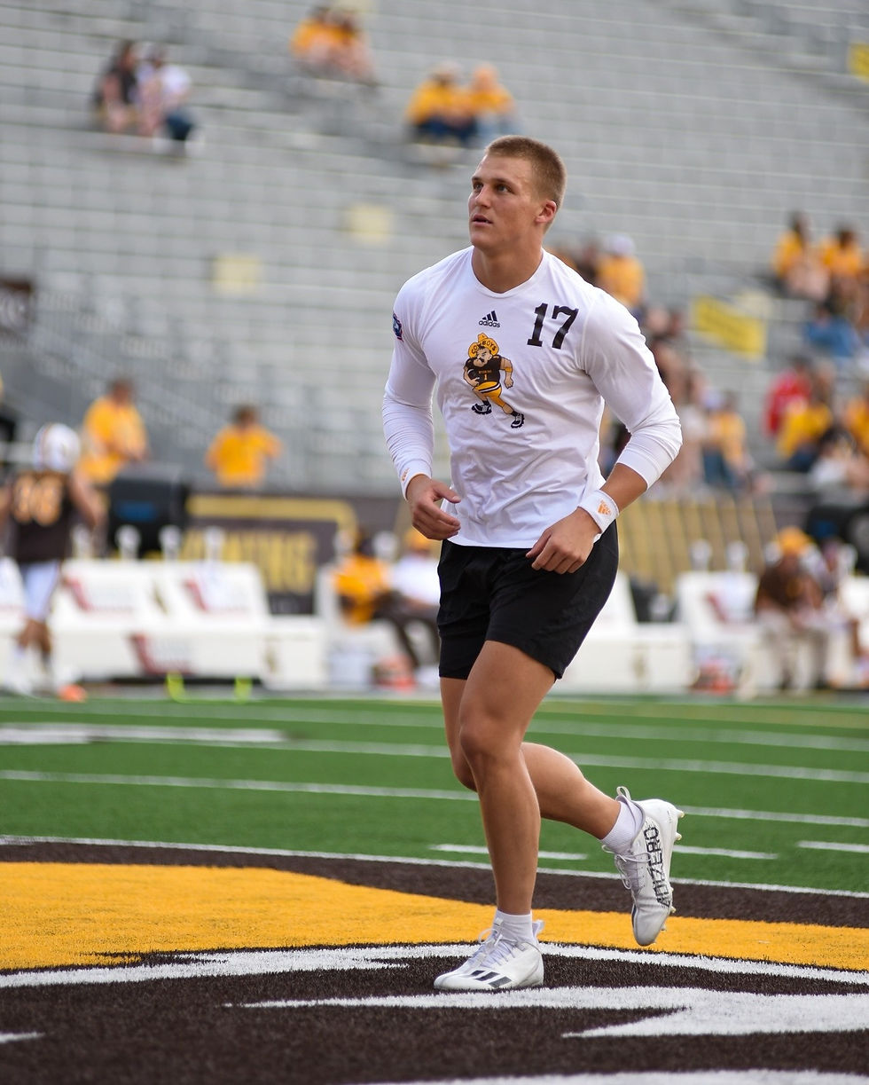 The Rise of Evan Svoboda: From Underdog to UW’s QB vs. Texas