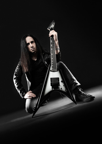 DANIEL FREYBERG - CROWNSHIFT | DR Strings