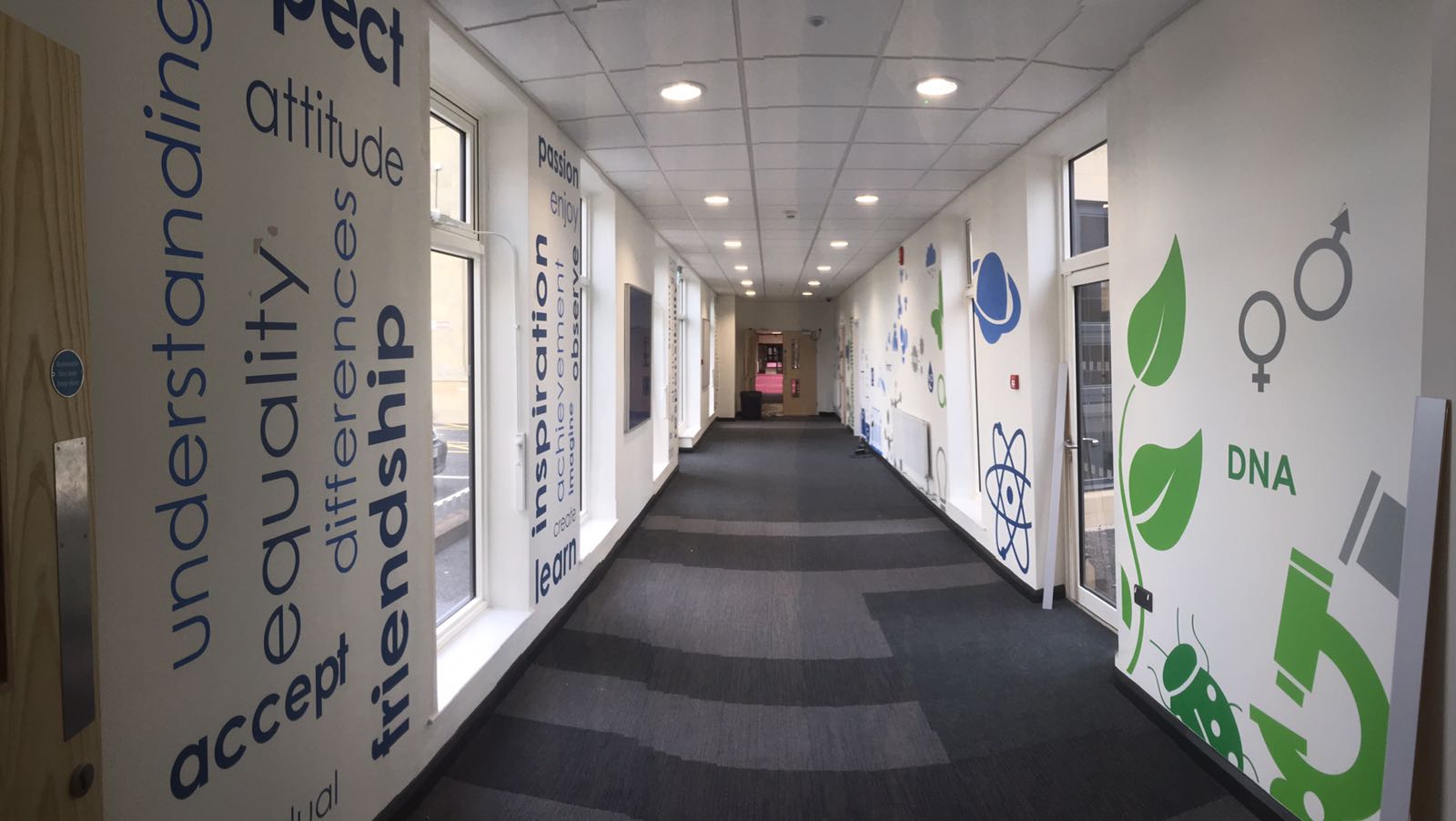 Hanman Split - Signs, Printing, Labels, Engraving and Engineering