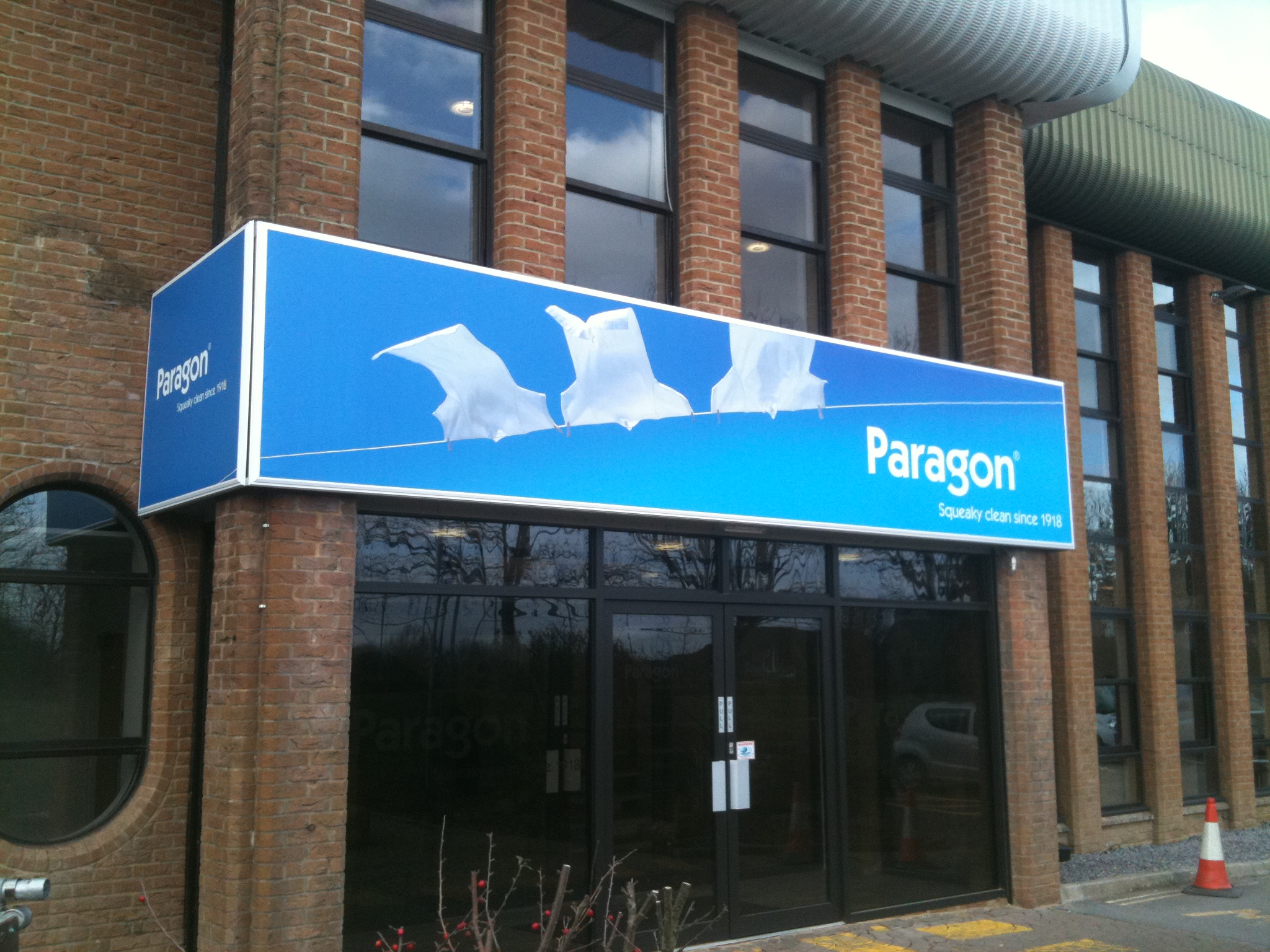 Hanman Split - Signs, Printing, Labels, Engraving and Engineering