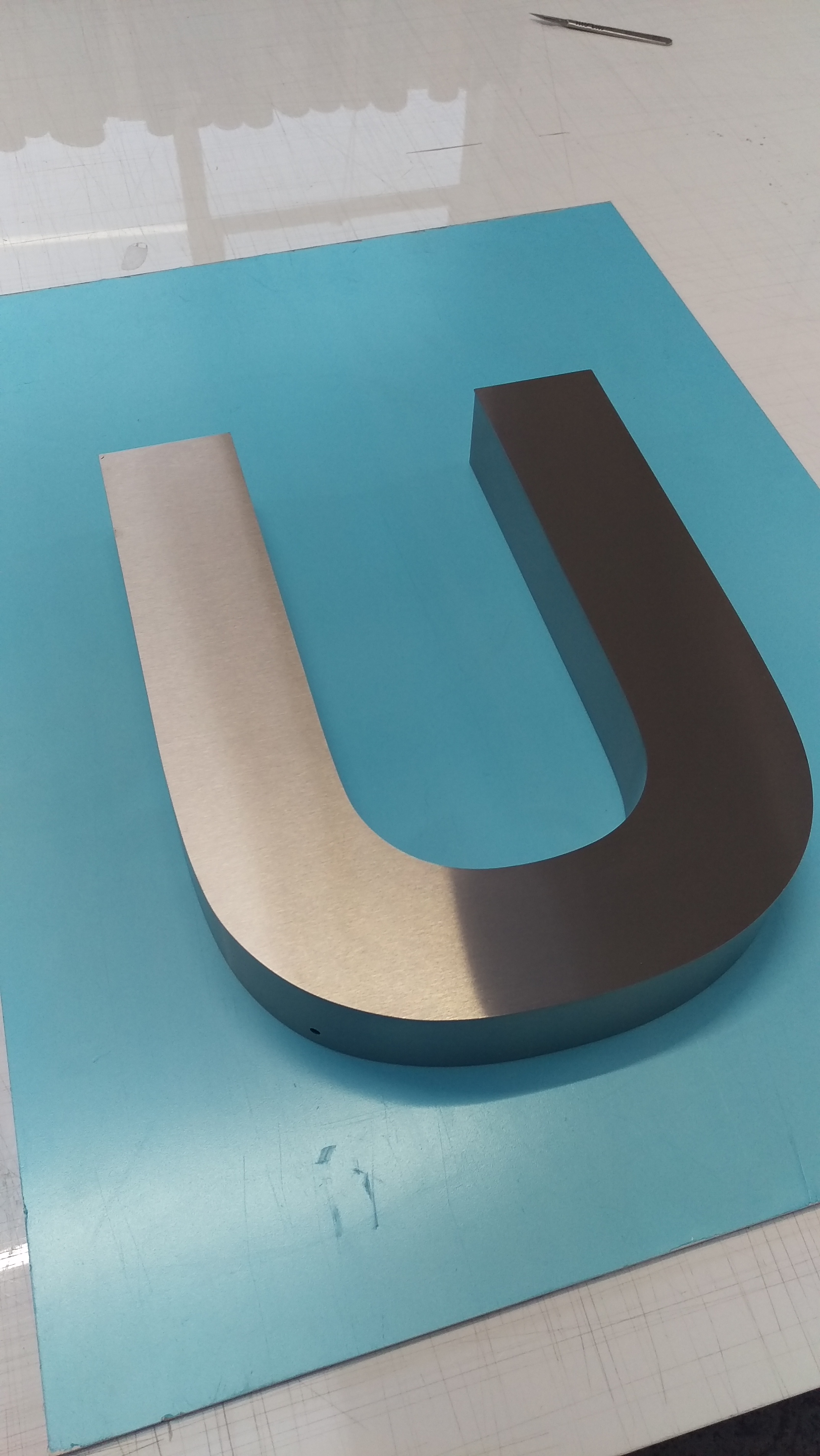 Hanman Split - Signs, Printing, Labels, Engraving and Engineering