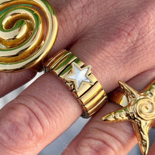 Stretchy Star Ring | Shop The Deli