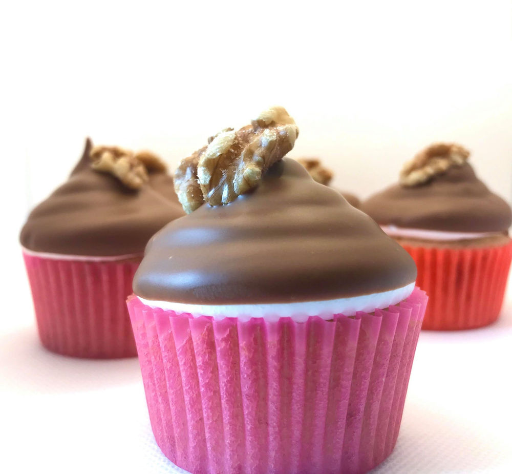 Walnut Whip Cupcakes!
