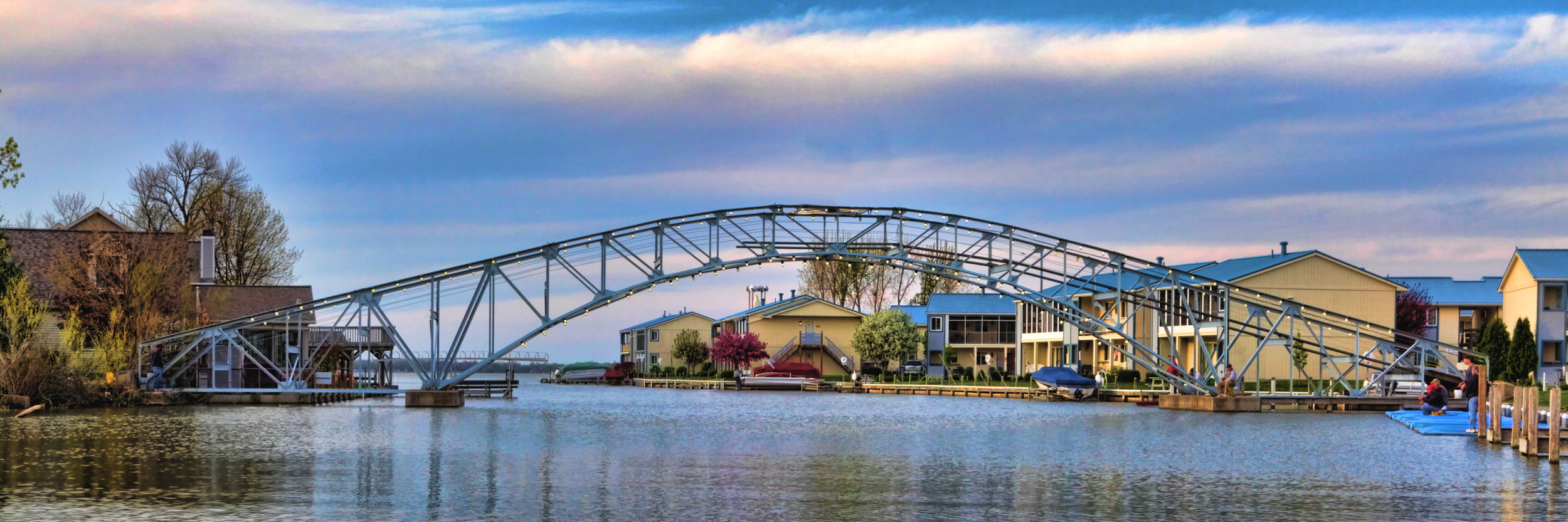 Cottages & Hotels | Indian Lake