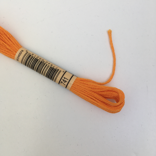 DMC borduurgaren kleur 741 | hetateliervanevav