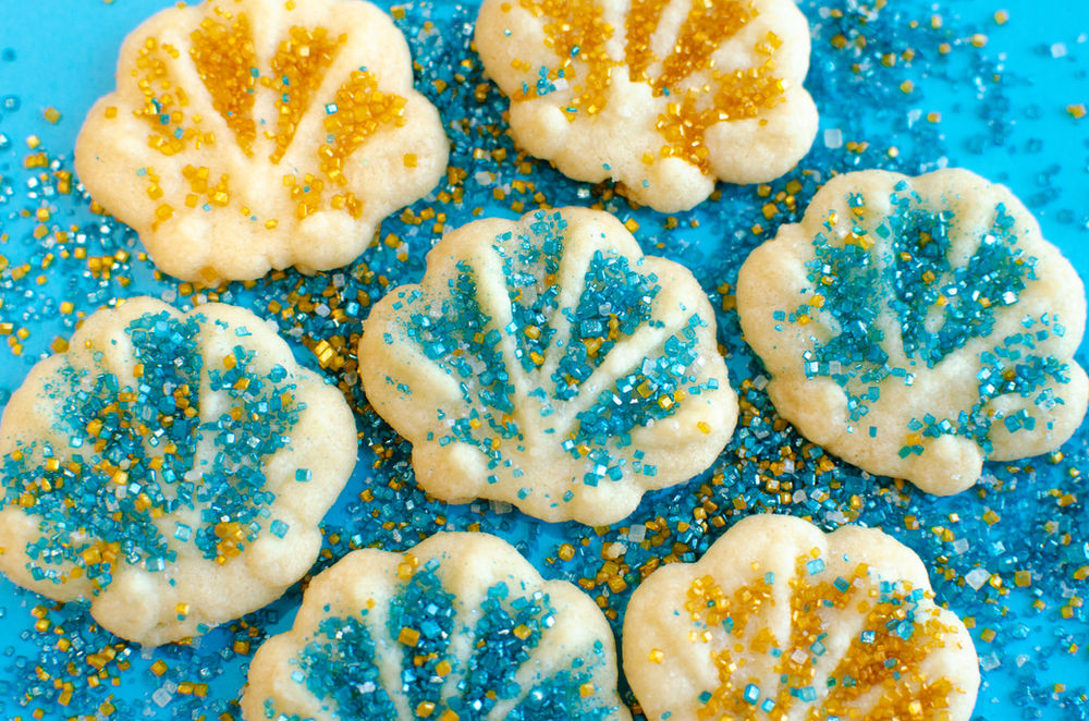 Seashell Sugar Cookies + Favorite Beach Finds
