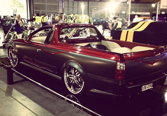 VE Guards on VZ | Just Commodores