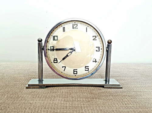 Chrome Winding Clock | Anna's Art Deco