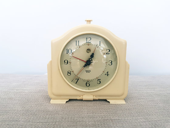 Smiths Sectric Cream Bakelite Alarm Clock | Anna's Art Deco