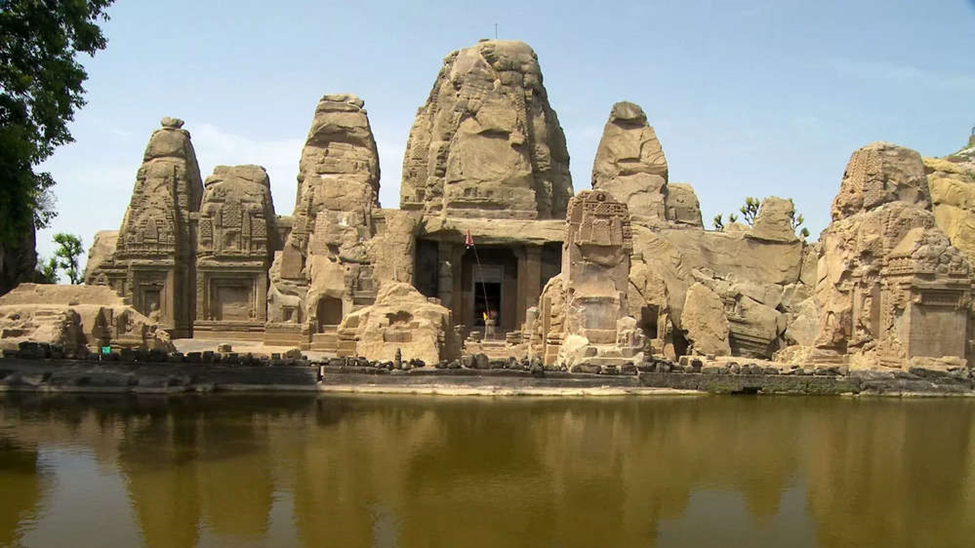 Did this ruin in Himachal inspire worldʼs largest temple?