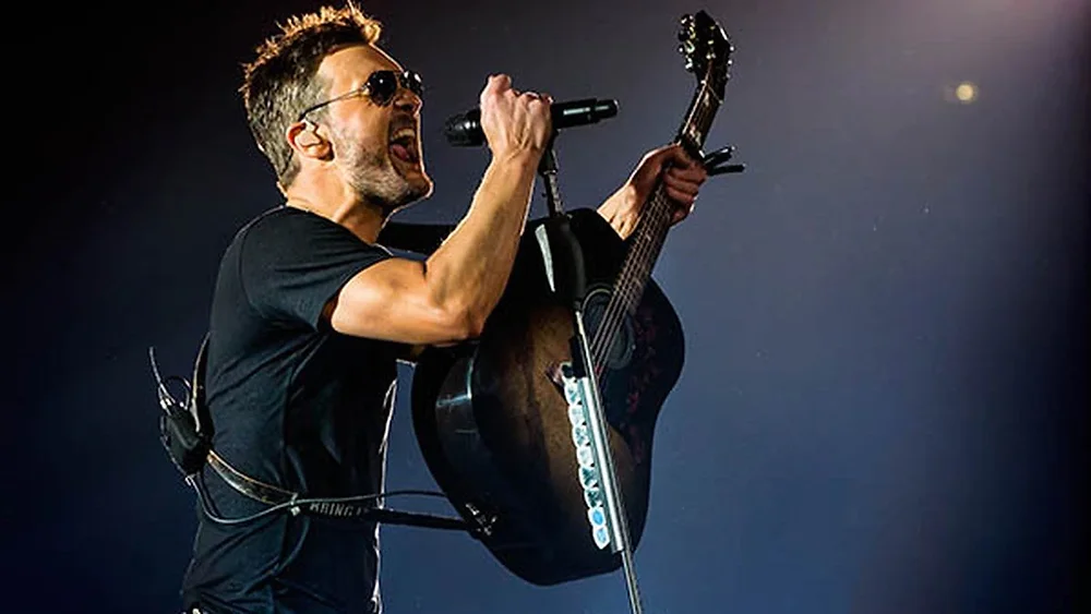 JUST ANNOUNCED: Eric Church is taking The Outsiders Revival Tour to ...