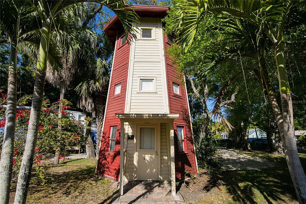 All Aboard - Historic Boathouse and Lighthouse could both be yours for ...