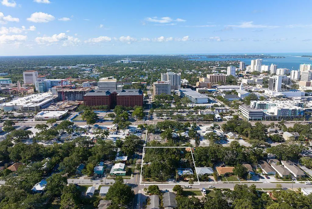 All Aboard - Historic Boathouse and Lighthouse could both be yours for ...