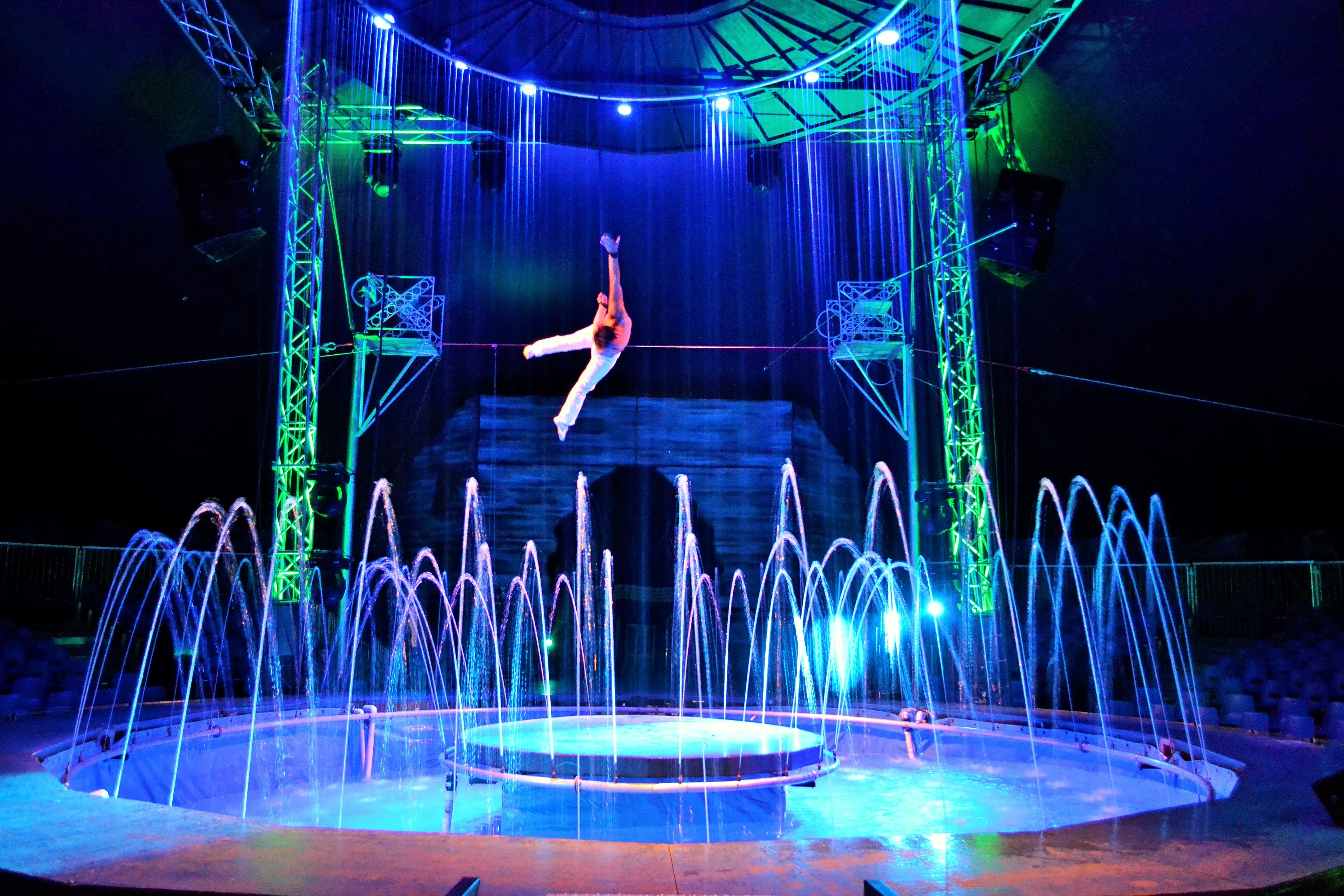 Cirque Italia Water Circus have pitched the Big Top Tent in Central ...