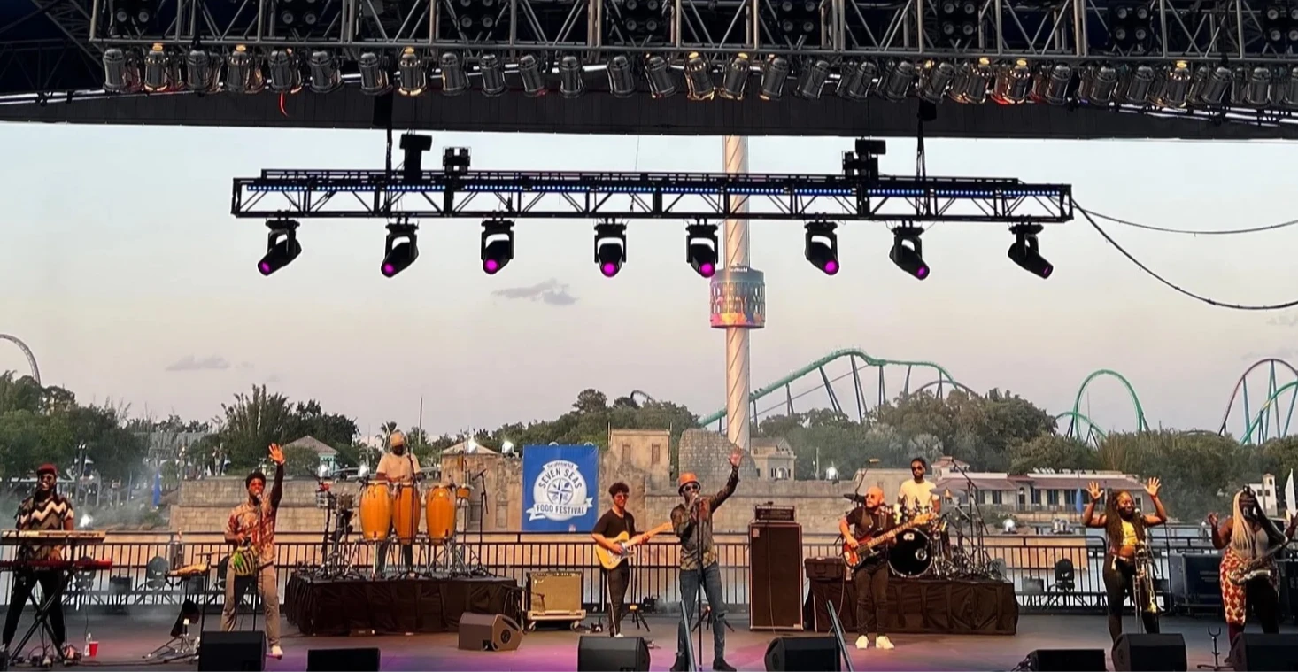 Gavin DeGraw & Chris Young take the stage this weekend at SeaWorld ...