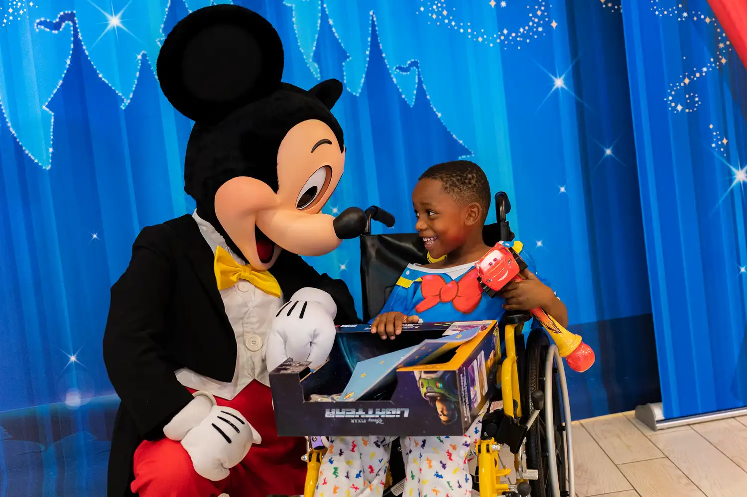 Mickey Mouse brings Mobile Movie Theater, Disney Hospital Wear and Toys ...