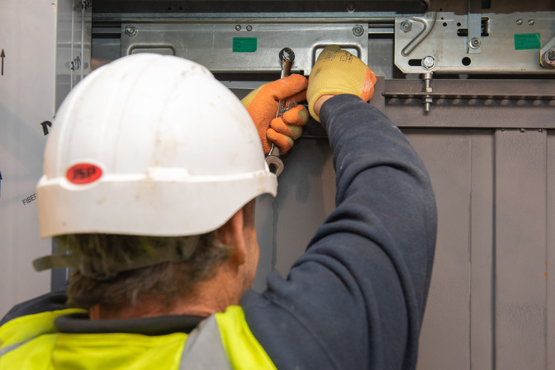 Deltron Lifts | West Midlands and London | Repair Maintenance