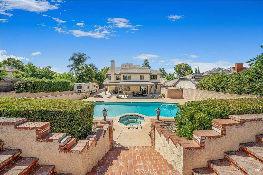 Poltergeist House | Famous filming location | HOME