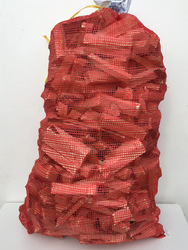Large sized net bag of kindling | Tomatin Firewood Ltd