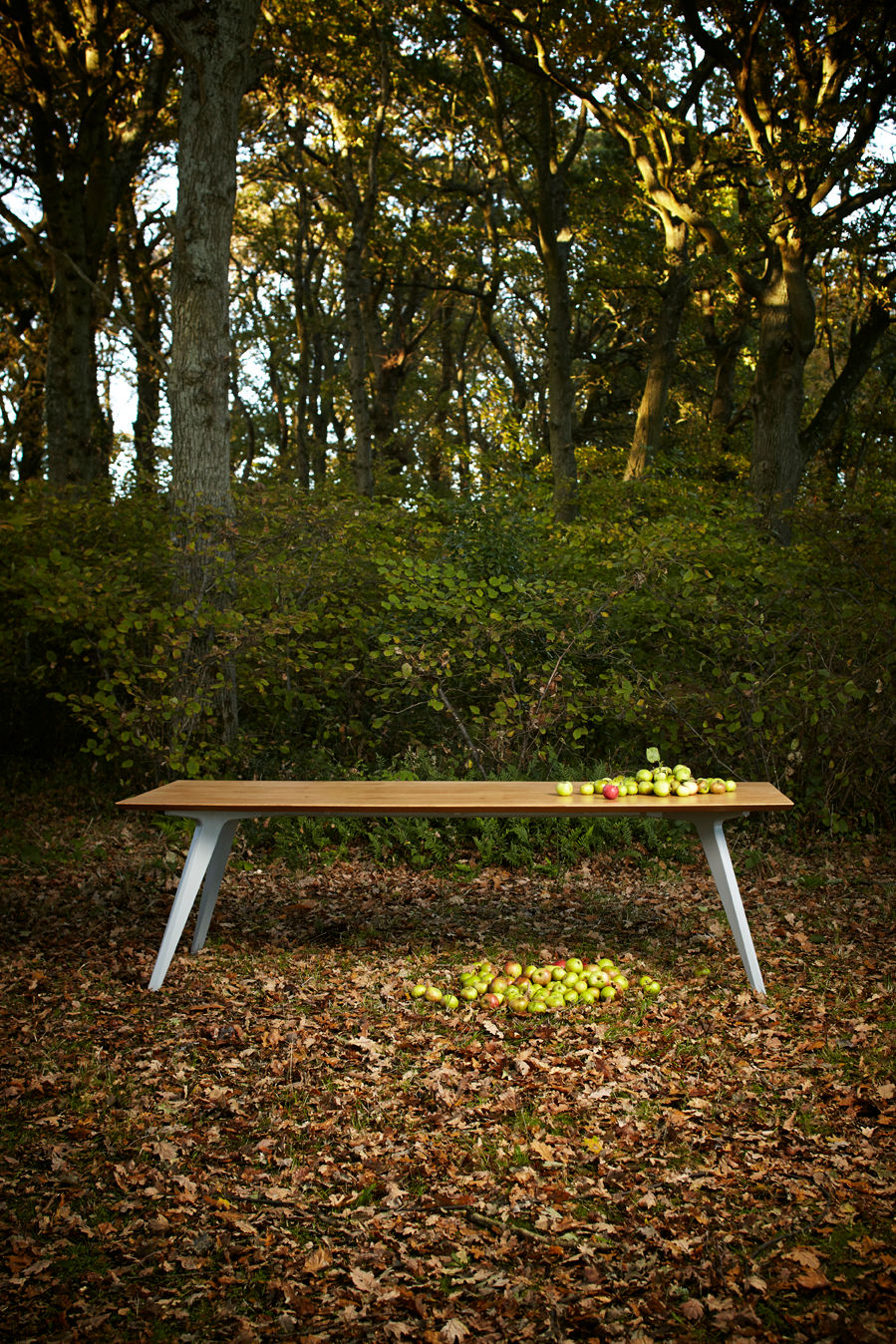 TipToe Table | TedWood Furniture