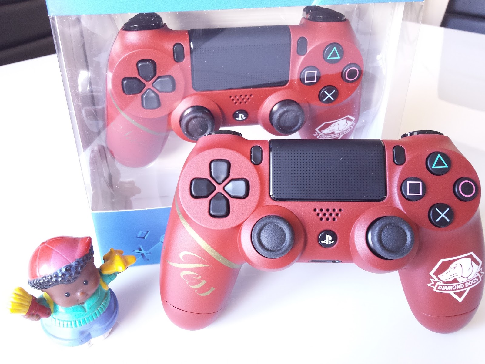 Créations | France | Custom's 64 manette ps4 personnalisée