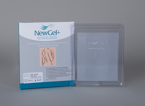 NewGel silicone Scar Management Silicone Gel Sheets Clear 12.5cm x 15cm ...