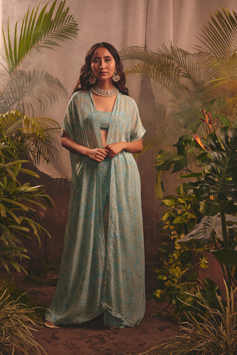 AMOROUS CAPE SET | Mysite