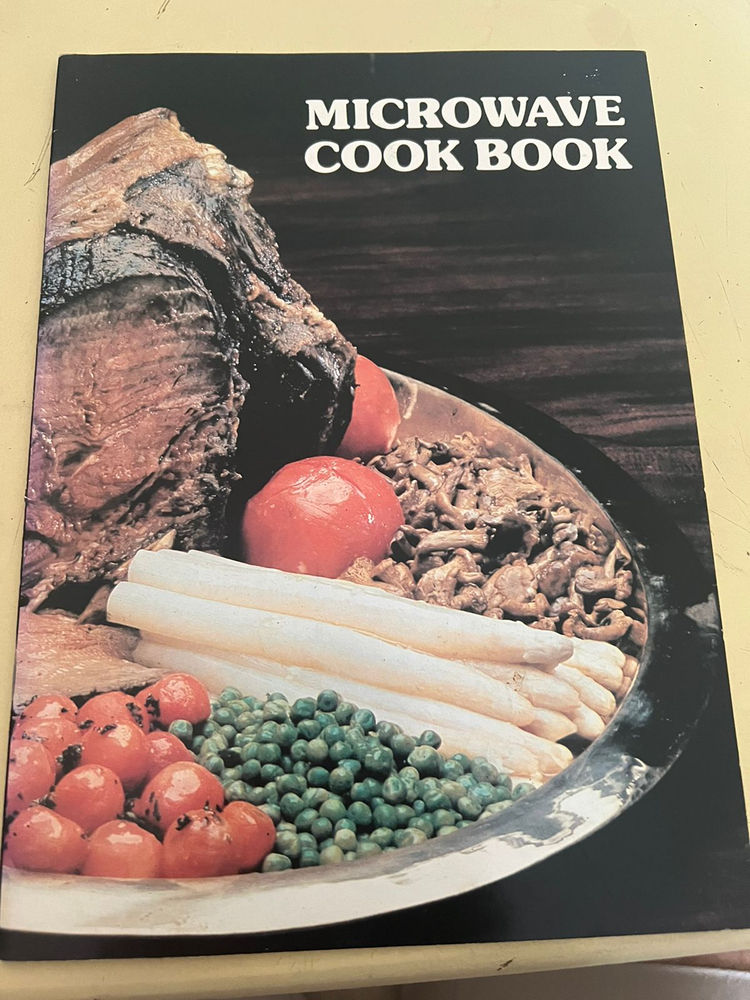 Boek te koop-Microwave CookBook | The Go-To Guy