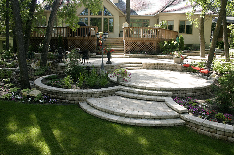 J & D Penner | Patio | Winnipeg