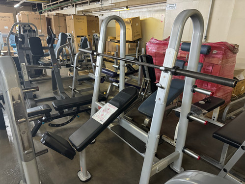 Star Trac Olympic Incline Bench Press | Global Fitness Produ