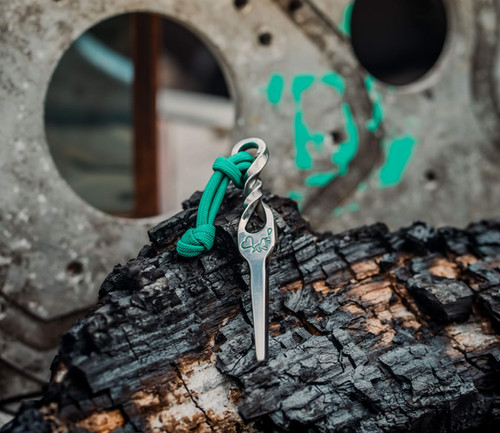 Double Thicc Unicoop Poop 2x Twisted Divot Tool | Ow&Co. Golf