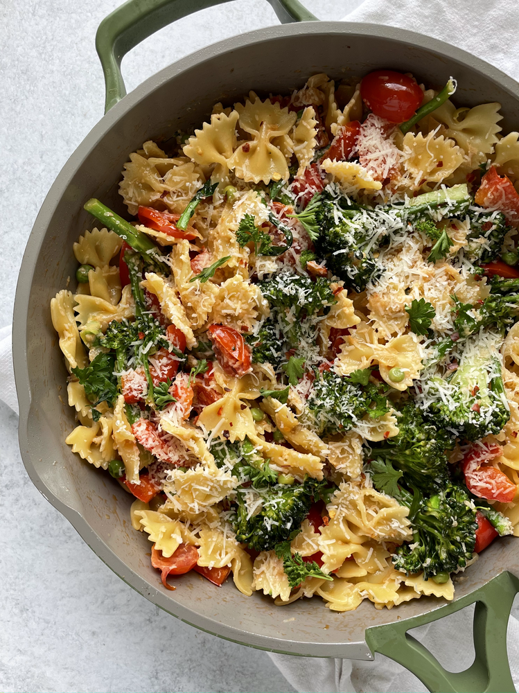 Easy Cheesy Pasta Primavera