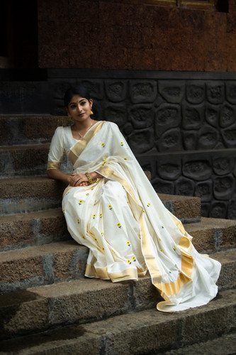 Suryakanthi Saree | KeralaSaree by Swethhttps://www.keralasaree.com ...