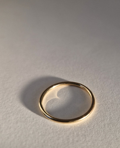 9ct Gold Stacking Ring | Shadow & Line