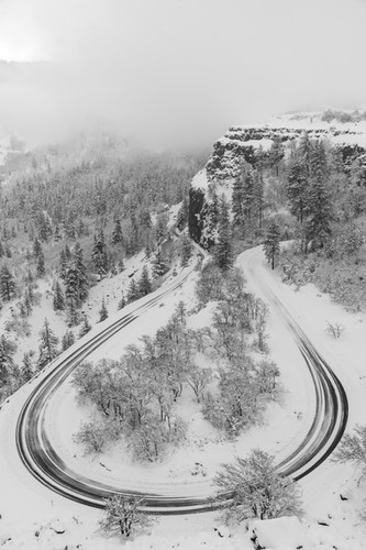 Rowena Loops in Black and White | BC Photography