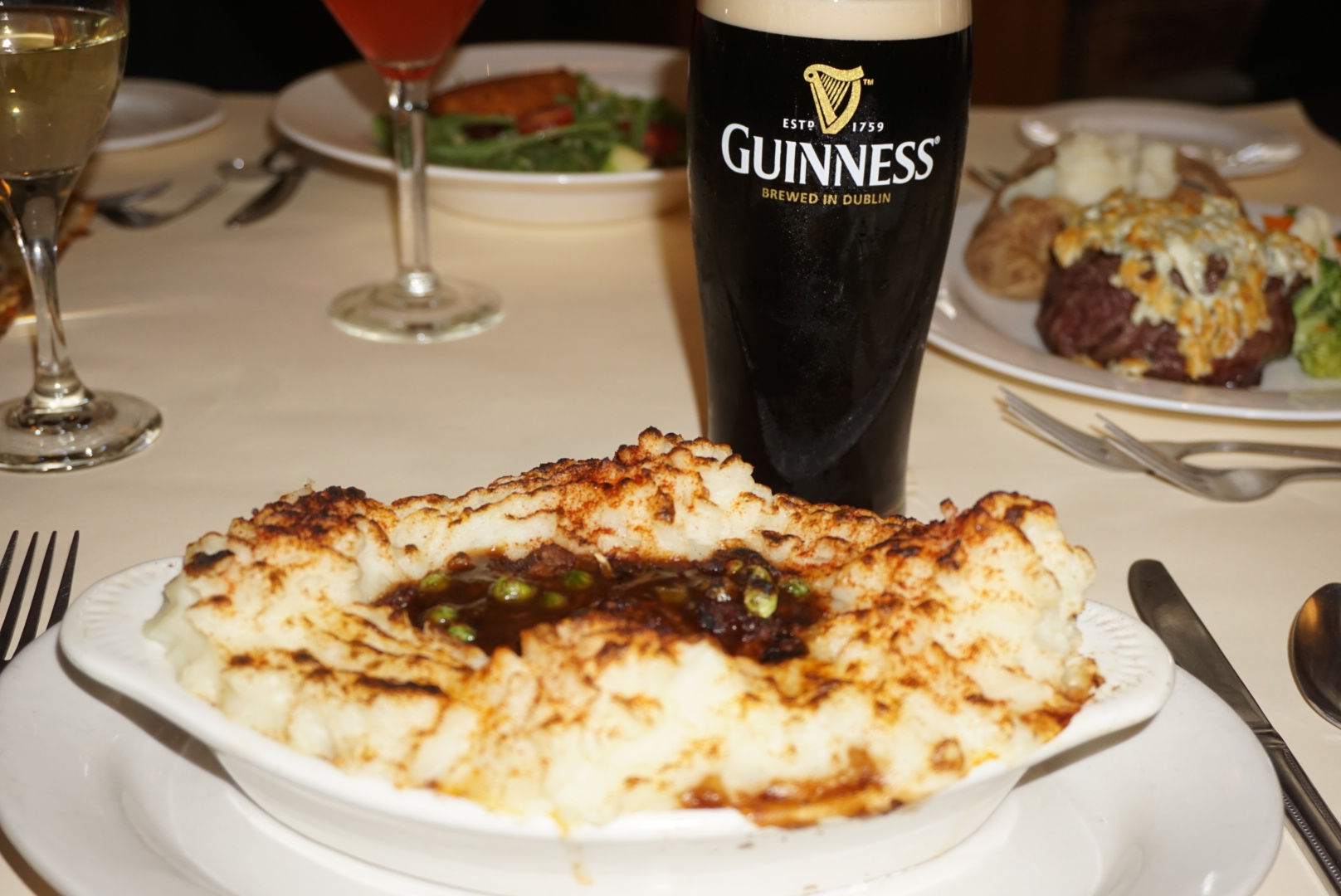 Restaurant and Sports Bar | Home | Wantagh Inn | Wantagh