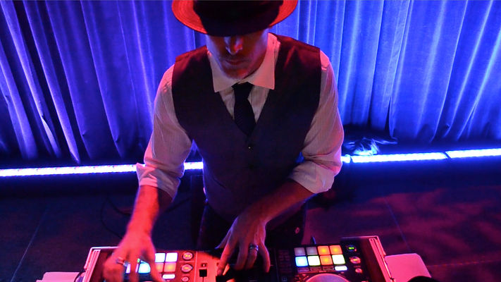 About | DJ Greg Hansen