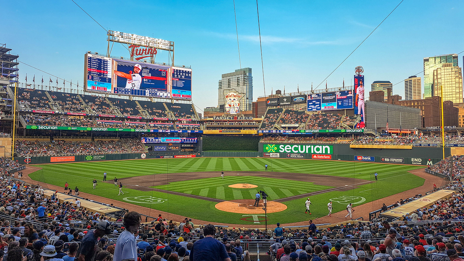 Ballpark Brothers | Target Field, Minneapolis, MN
