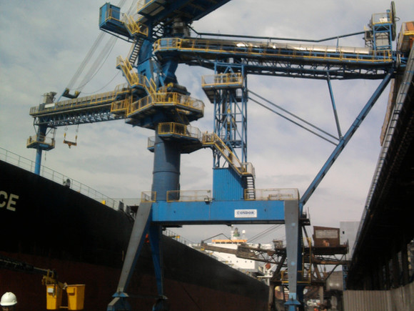 Carregadores de Navios e Barcaças | Máquinas Condor